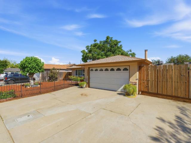 2433 Kildare Ln, Modesto, CA 95354 | MLS #226028 | Compass