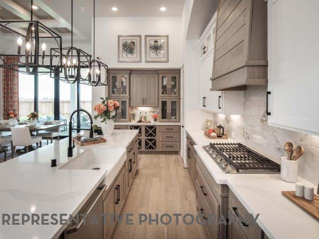 2433 Red Hen Lane