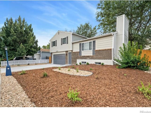 2433 Sunset Drive