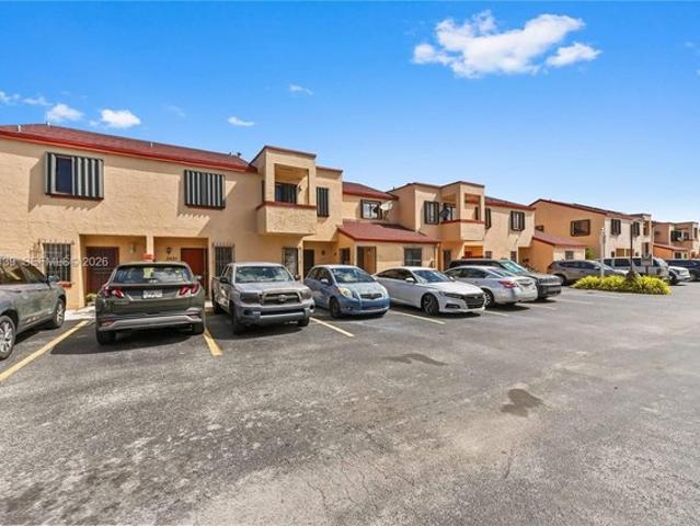 2433 W 52nd Pl Unit 8 1, Hialeah, FL 33016