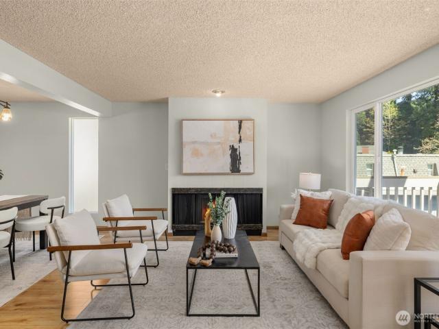 243 169th Ave NE, Bellevue, WA 98008 | MLS #2558