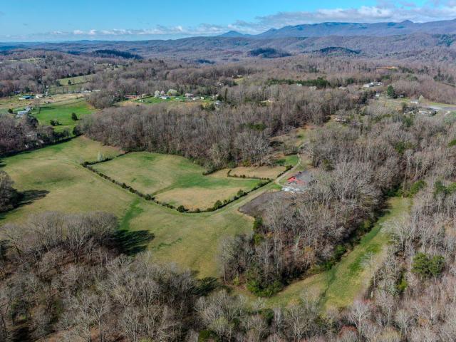 243 Black Oak Rd