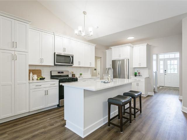 243 Bretlyn Circle