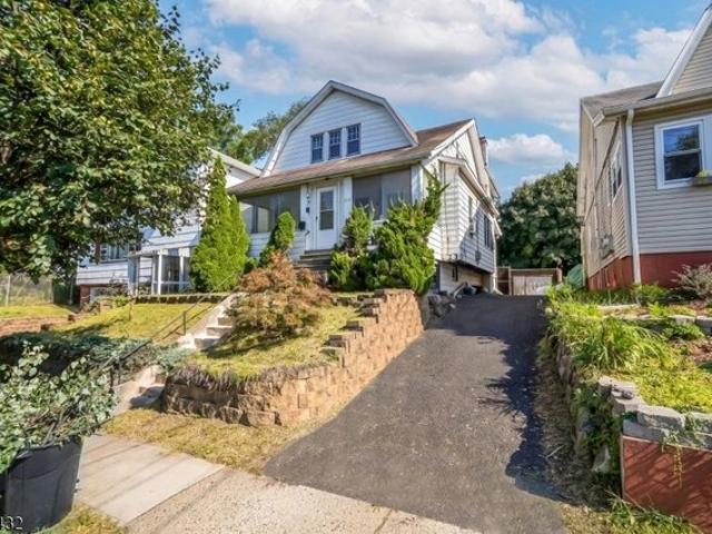 243 Globe Ave, Union Twp, NJ 07083