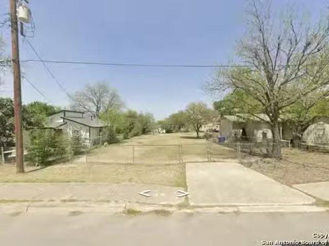 243 F ST, SAN ANTONIO, TX 78210 Single Family Residence For Sa.