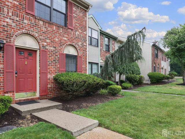 243 Hampshire Court