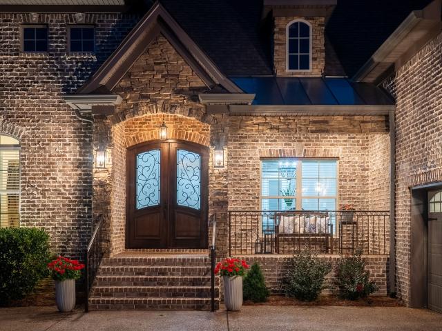 243 Laycrest Dr