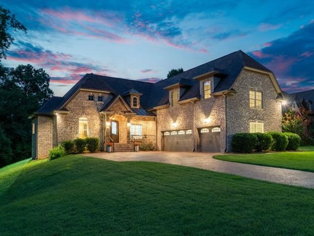 243 Laycrest Dr, Mount Juliet, TN 37122