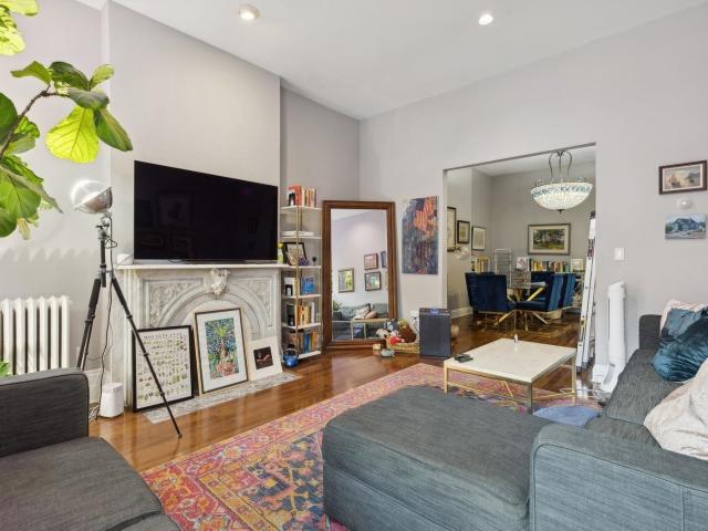 243 Montgomery St # 2