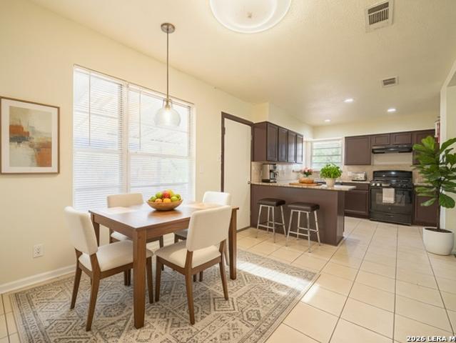 243 Maplewood Ln