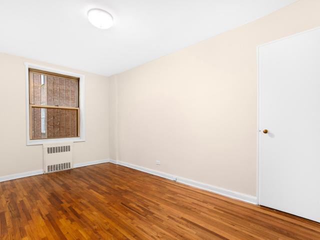 243 mcdonald avenue 1d