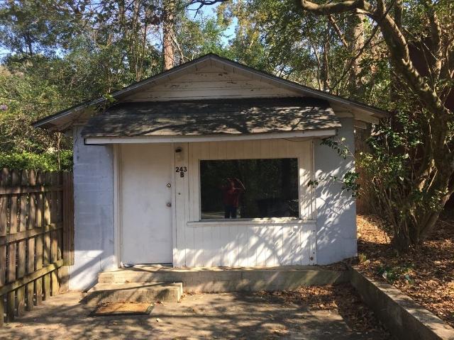 243 S. Lipona Rd. 1 Bedroom Apartment for Rent at 243 South Lipona Road, Tallahassee, FL 32304
