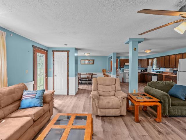 243 stone springhouse road