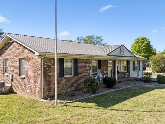 243 Pleasant Shade Hwy