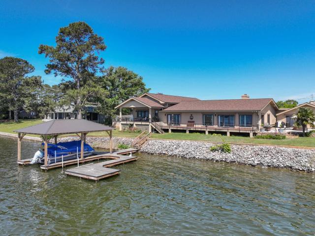 243 Rock Inn Point