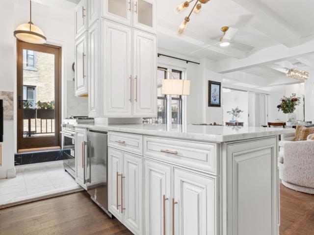 243 W End Avenue 1004/1