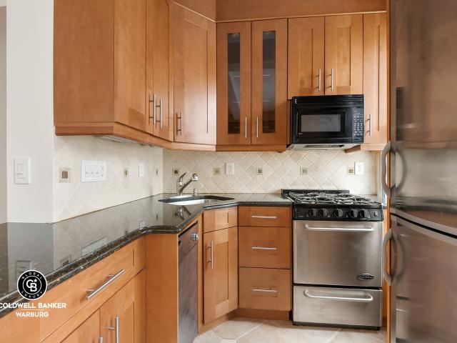 243 W END Avenue 301