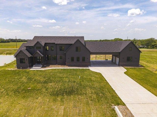 243 Thurston Ln, Derby, KS 67037