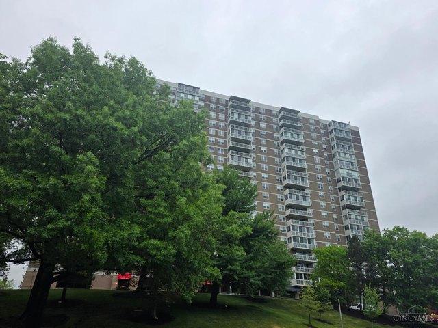 2444 Madison Rd, Cincinnati, OH 45208