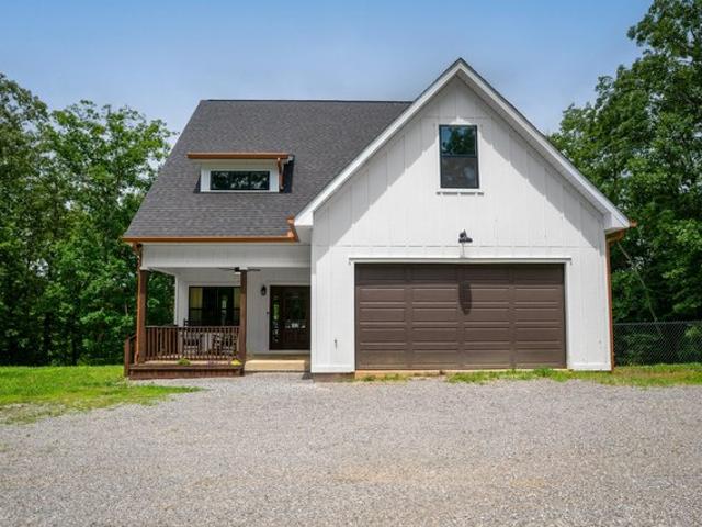 2444 Cloverdale Rd, Rising Fawn, GA 30738