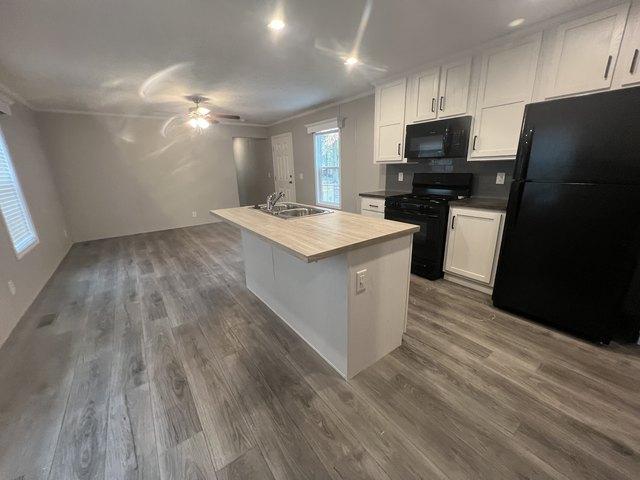 2444 Pajot Dr Unit 40, Kawkawlin, MI 48631