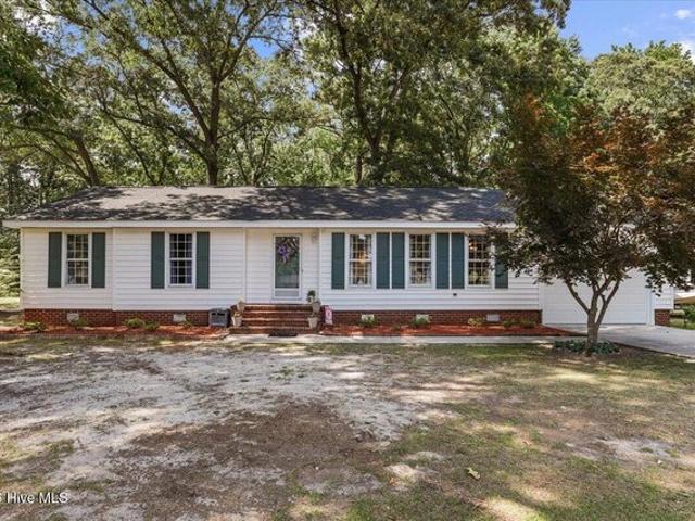 2444 Pine Knoll Dr, Kinston, NC 28504