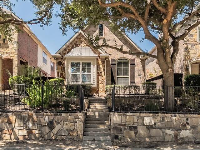 2444 Sunderland Ln, Lewisville, TX 75067