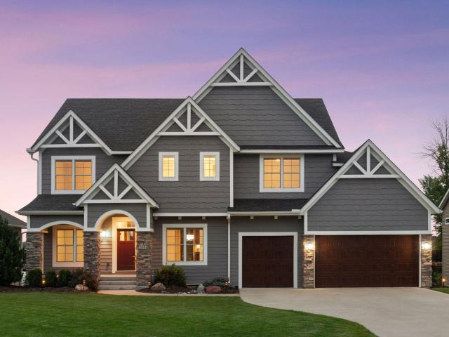 2444 Woods Drive