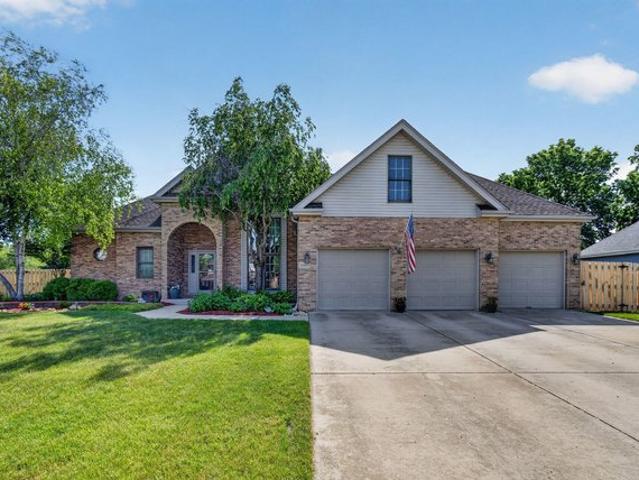 24453 S Blackhawk Dr, Channahon, IL 60410