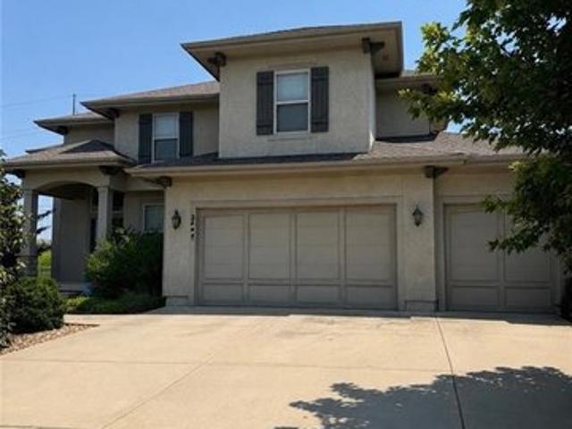 24451 W 111th Pl, Olathe, KS 66061