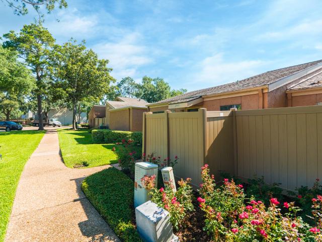 2445 Briarwest Blvd, Houston, TX 77077 | MLS #88633 | Compass