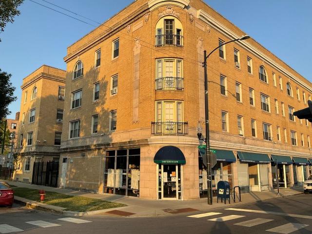 2445 E 72nd 1 Bedroom Apartment for Rent at 2445 E 72nd St, Chicago, IL 60649 South Shore