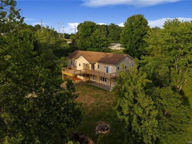 2445 Henriott Rd, Georgetown, IN 47122