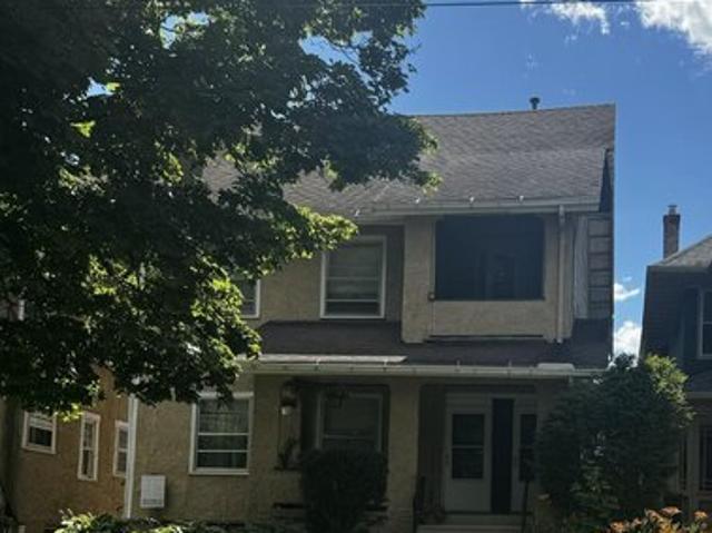 2445 Parkwood Ave, Toledo, OH 43620