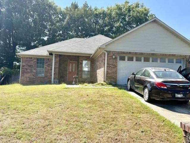 2445 Peabody Dr, Conway, AR 72032
