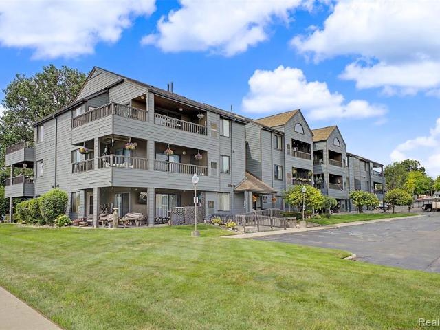 2445 Riverside Drive # 304