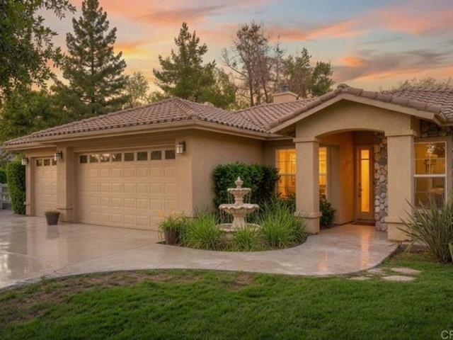 2445 Southern Oak Rd, Ramona, CA 92065