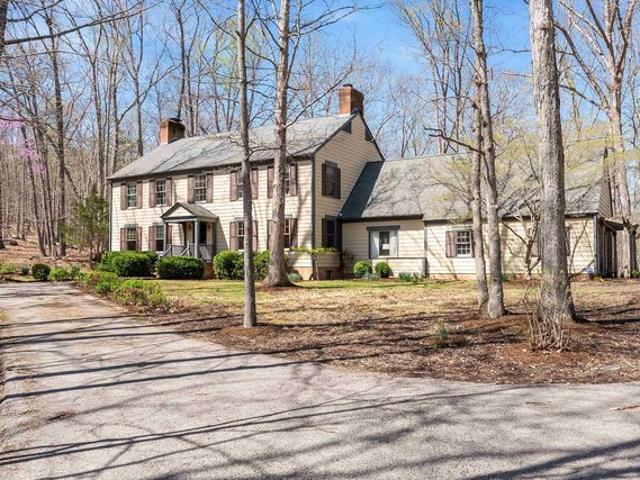 2445 Woodland Hills Dr, Blacksburg, VA 24060