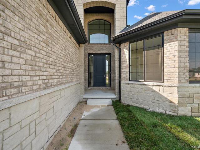 24462 Sawgrass Drive