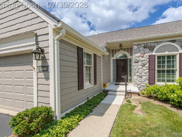 2446 Inglehill Point