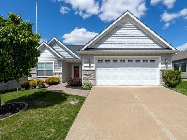 2446 Pheasant Creek Cir, Davenport, IA 52807