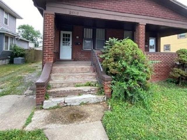 2446 State St, Granite City, IL 62040
