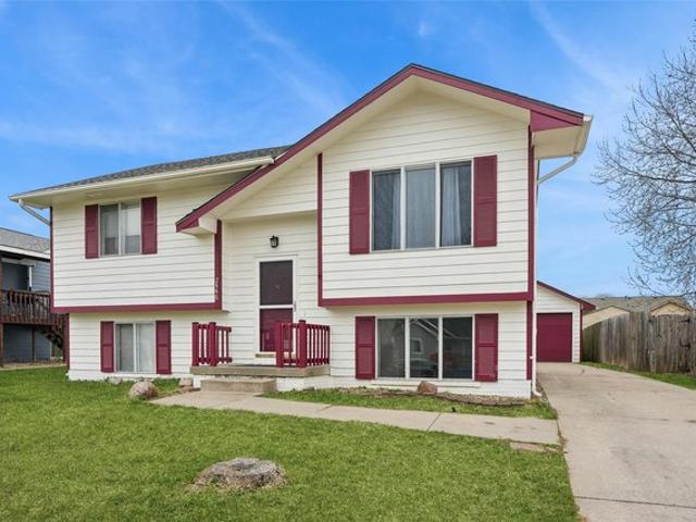 2446 SE 18th Ct, Des Moines, IA 50320