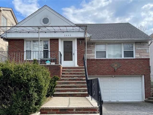 2446 3rd Street, Fort Lee, US, NJ
