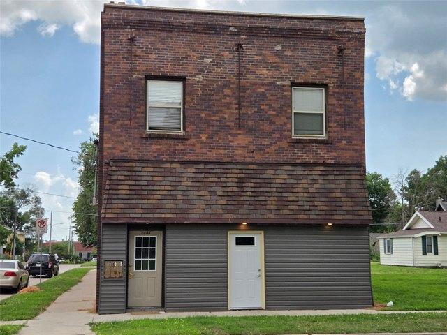 2447 E Walnut St, Des Moines, IA 50317