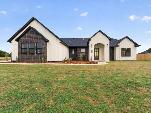 2447 Wolf Creek Bend