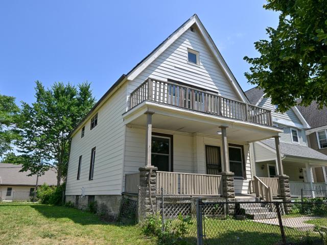 2448 N 28th St