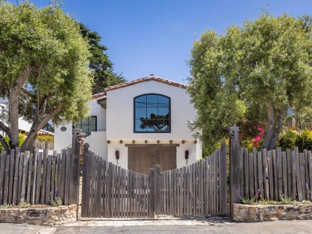 2448 Bay View Avenue