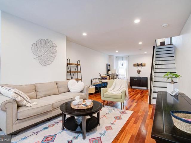 2448 Cedar St, Philadelphia, PA 19125
