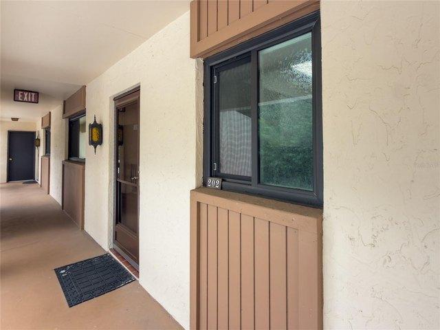 2448 Clubhouse Dr Unit 202, Sarasota, FL 34232